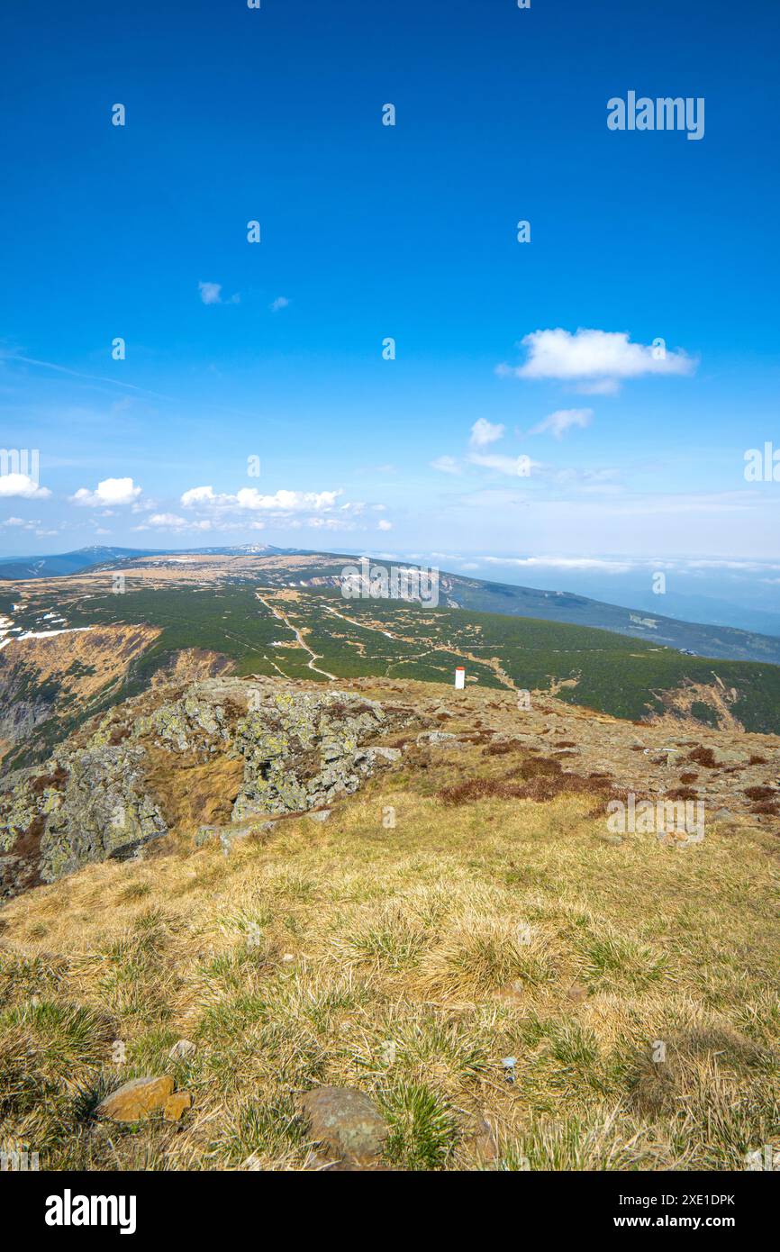 Giant mountains landscape hi-res stock photography and images - Alamy