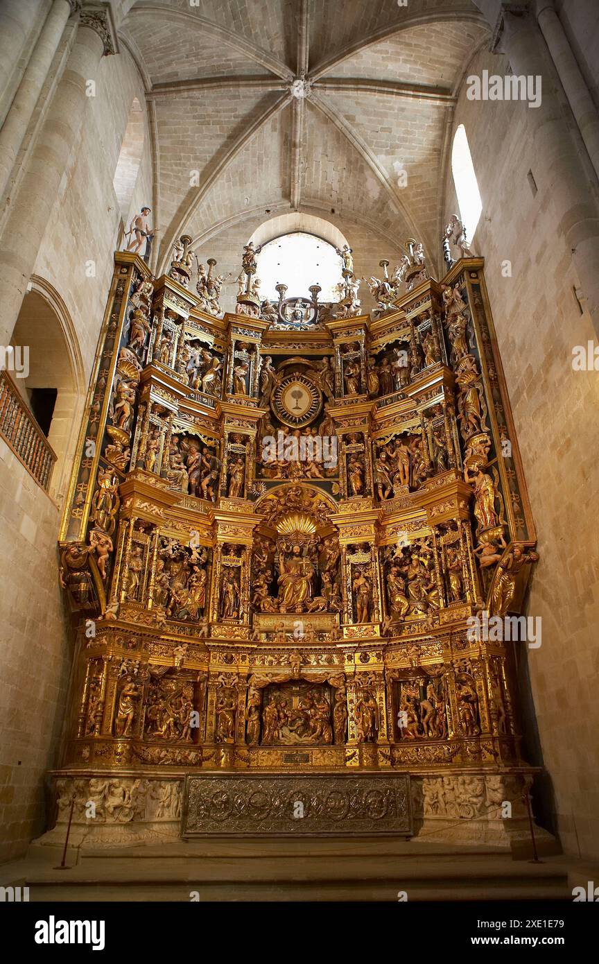 Major Altarpiece, by Damián Forment (XVIth century). Cathedral, Santo ...
