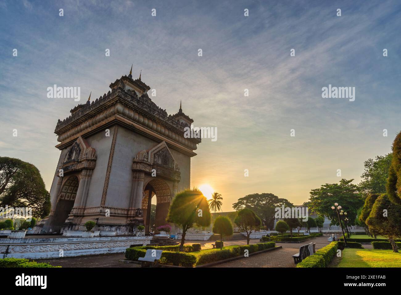 Vientiane Laos, sunrise city skyline at Patuxai (Patuxay) the most ...