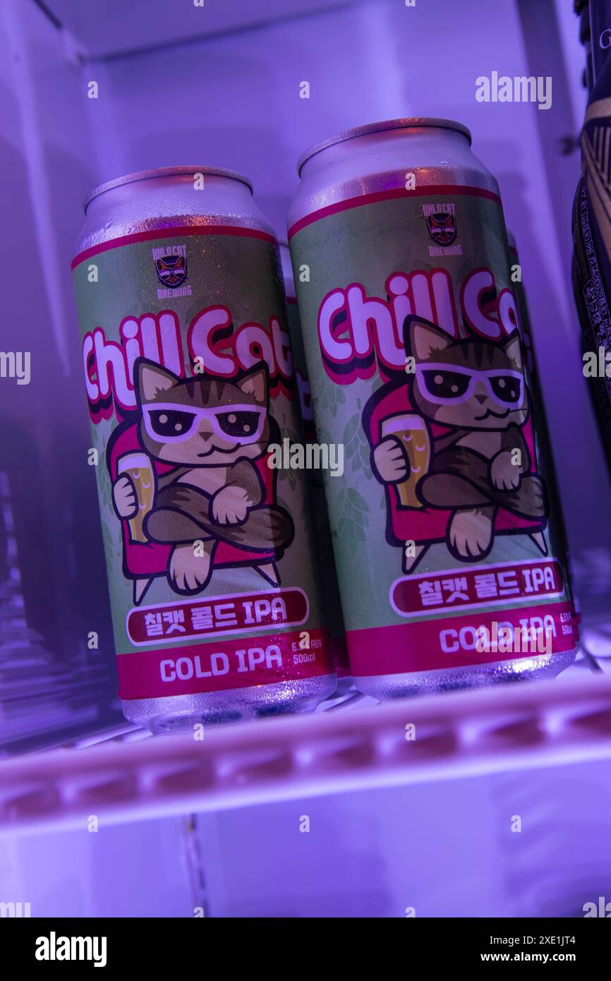 Beer chill hi-res stock photography and images - Alamy