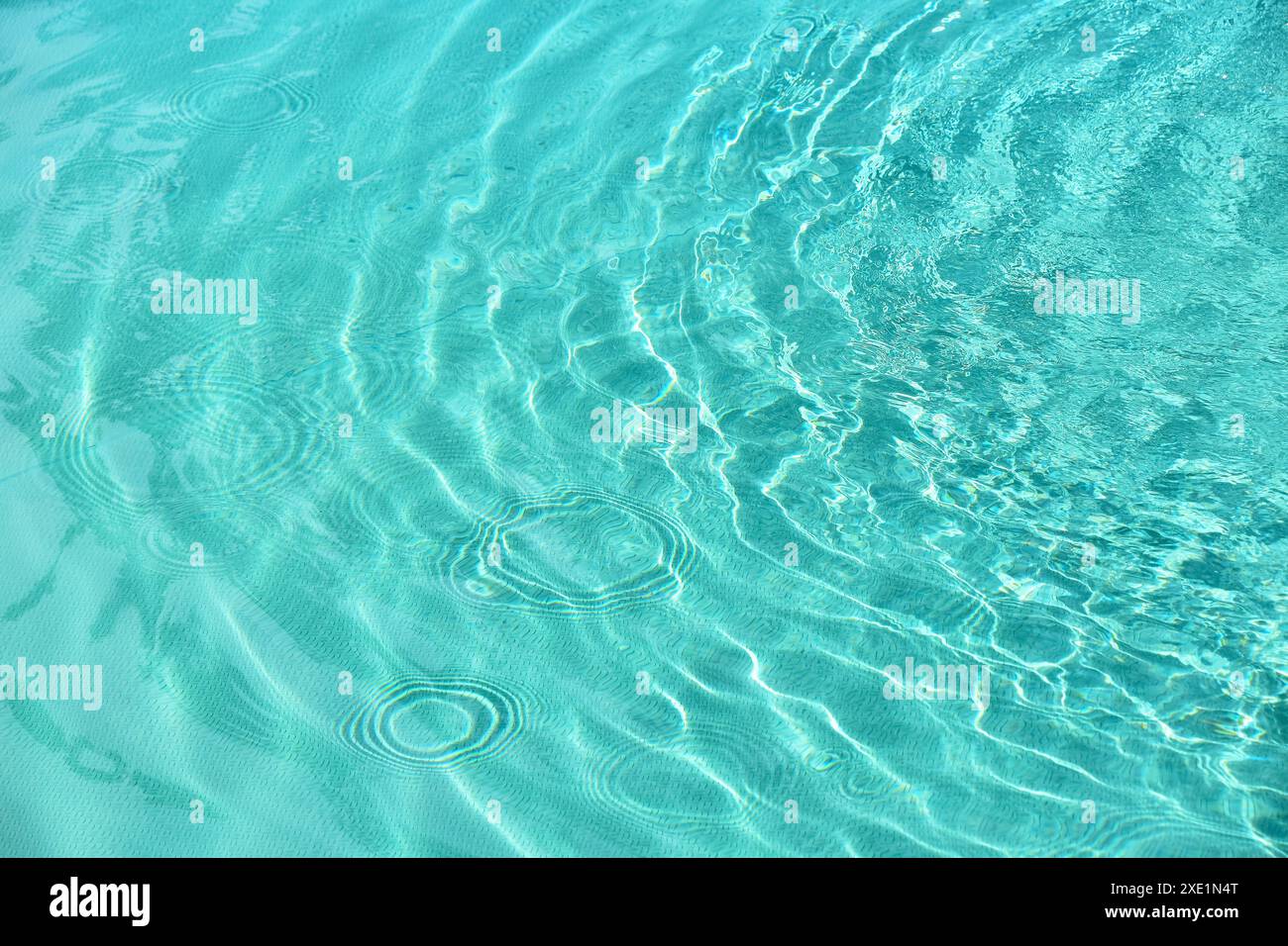 Teal pool hi-res stock photography and images - Alamy