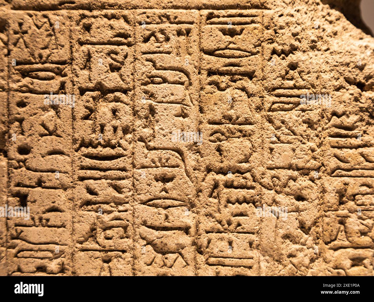 Egyptian alphabet hi-res stock photography and images - Alamy