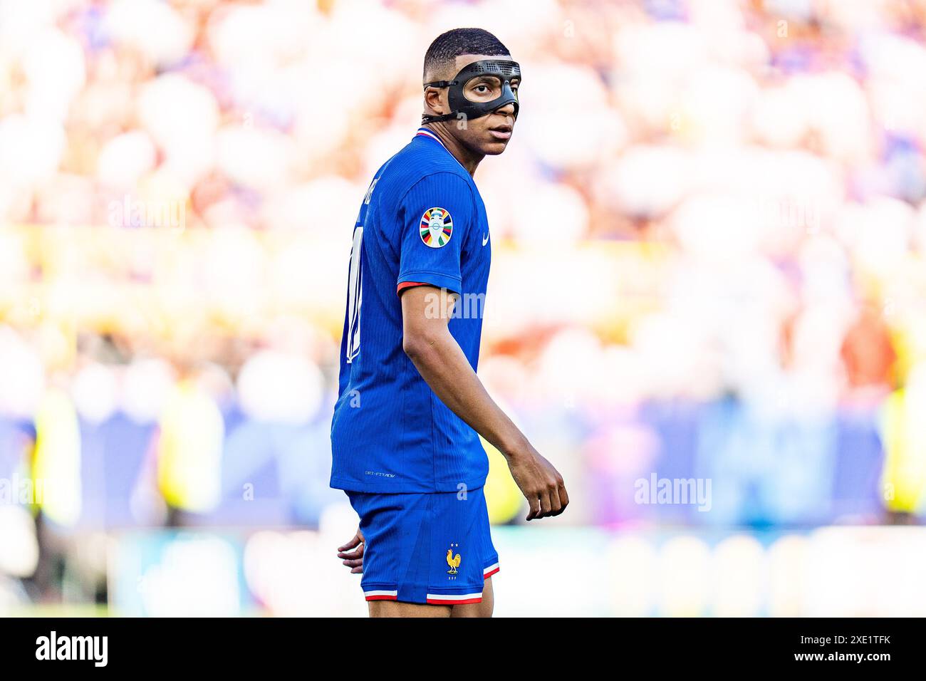 Kylian Mbappe mit Maske (Frankreich, #10) Frankreich vs. Polen, Herren ...