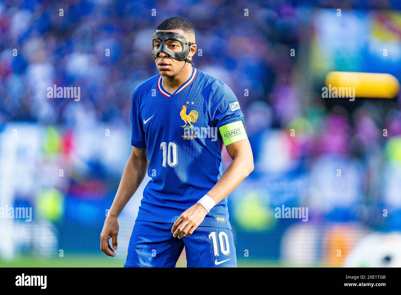 Kylian Mbappe mit Maske (Frankreich, #10) Frankreich vs. Polen, Herren ...