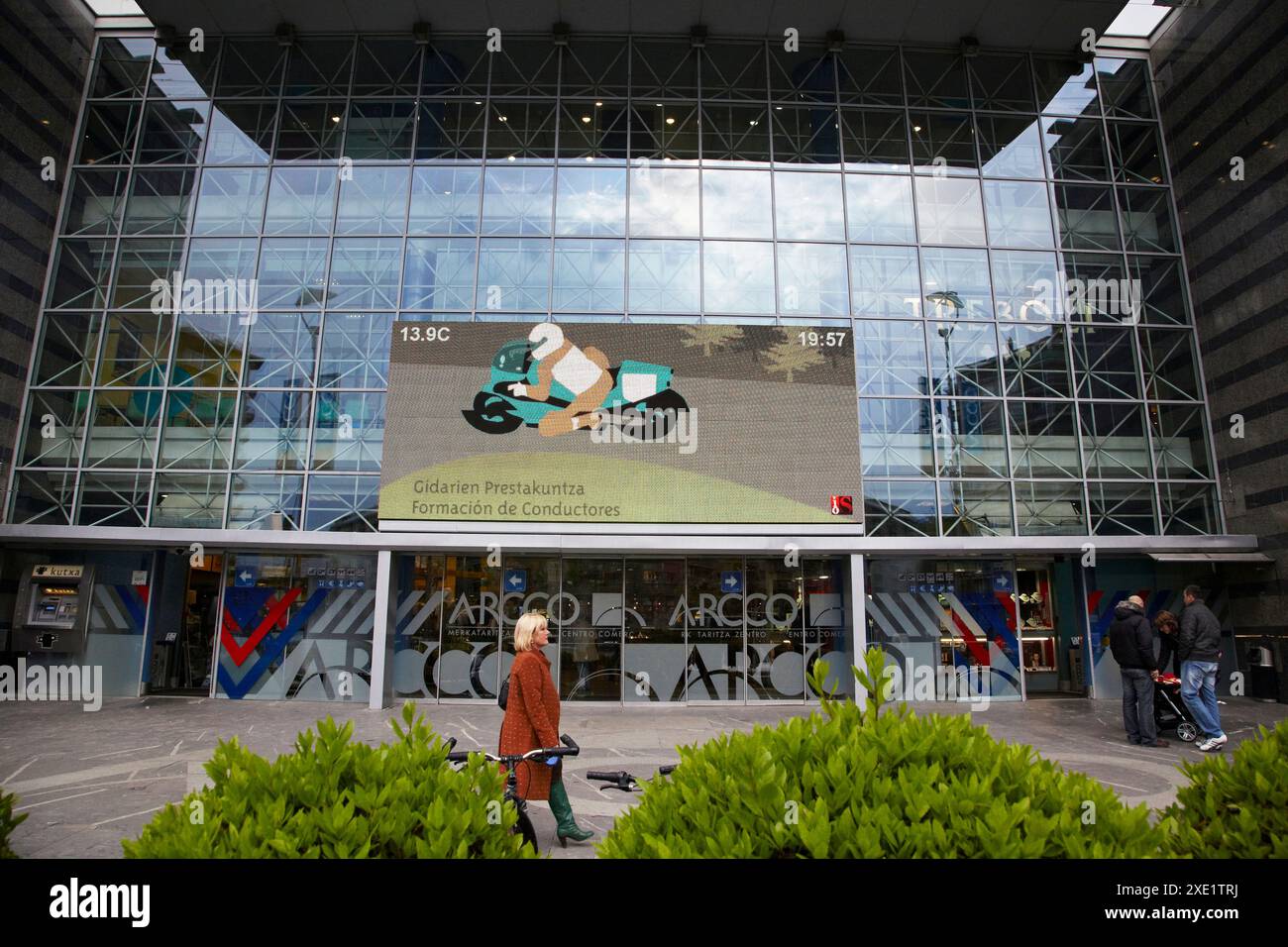 Giant LED TV screen, IPTV (Internet Protocol Television), shopping mall ...