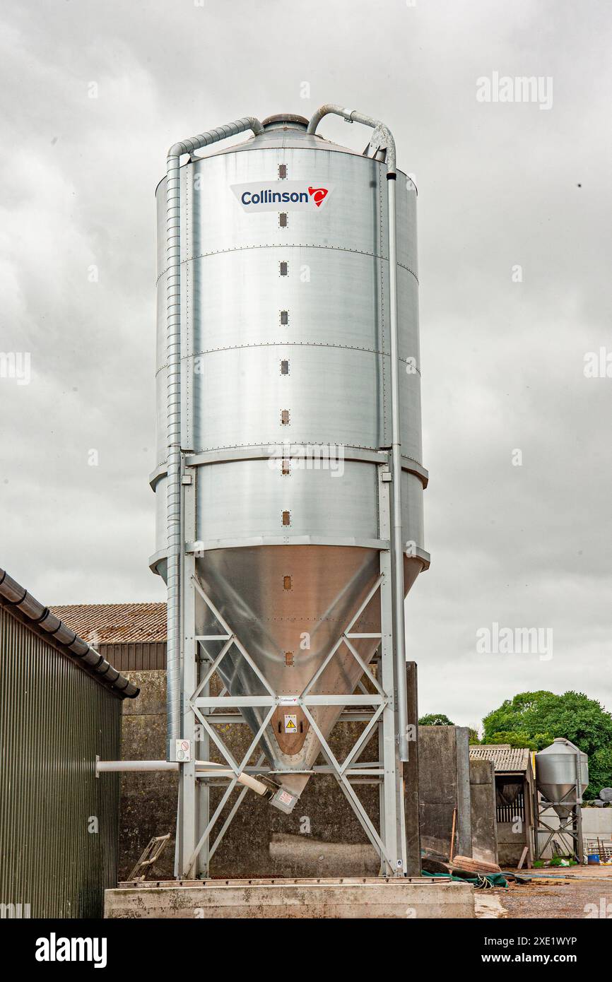 new in parlour feeder hopper Stock Photo - Alamy