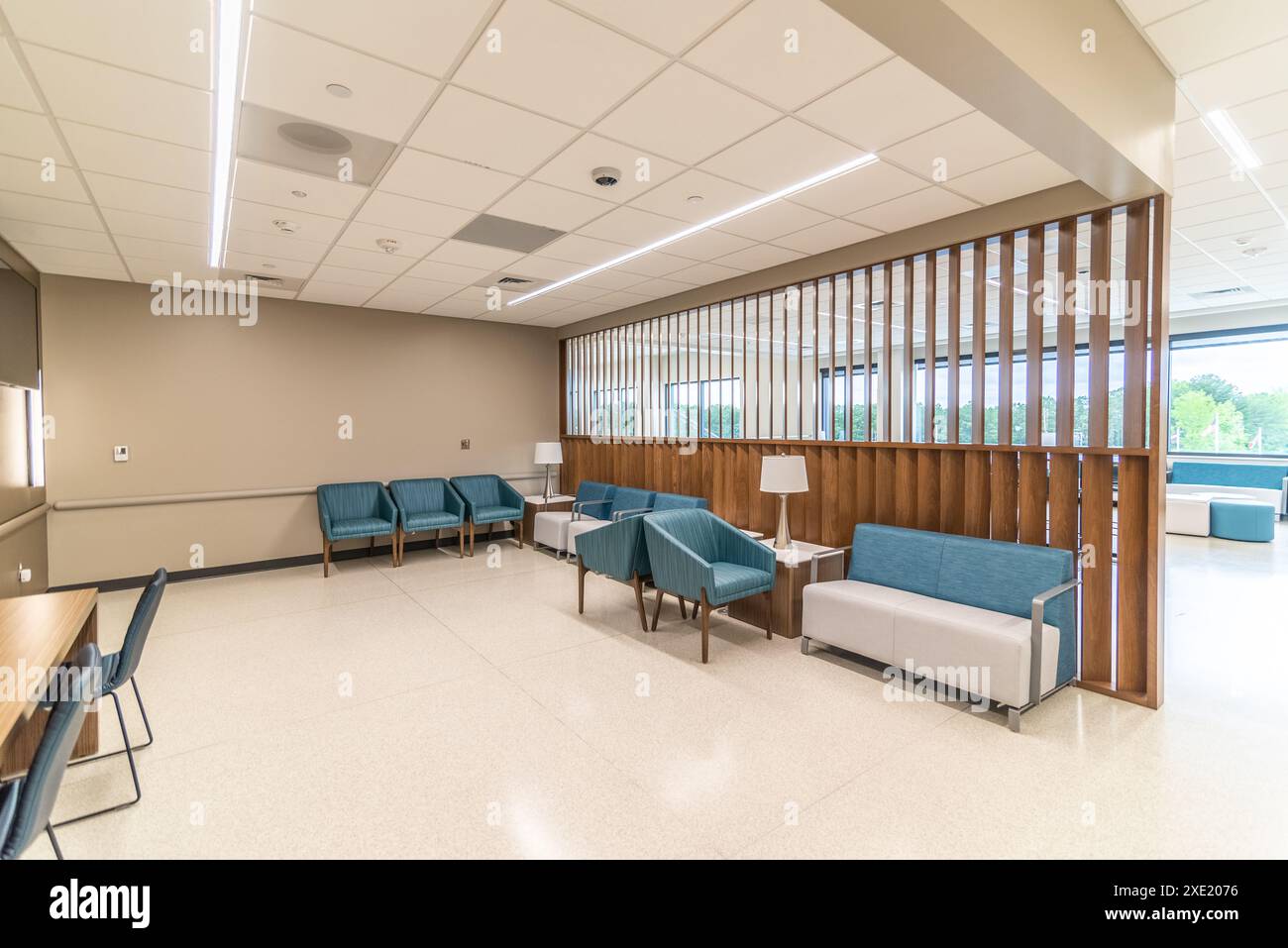 Hospital bright ceiling hi-res stock photography and images - Alamy