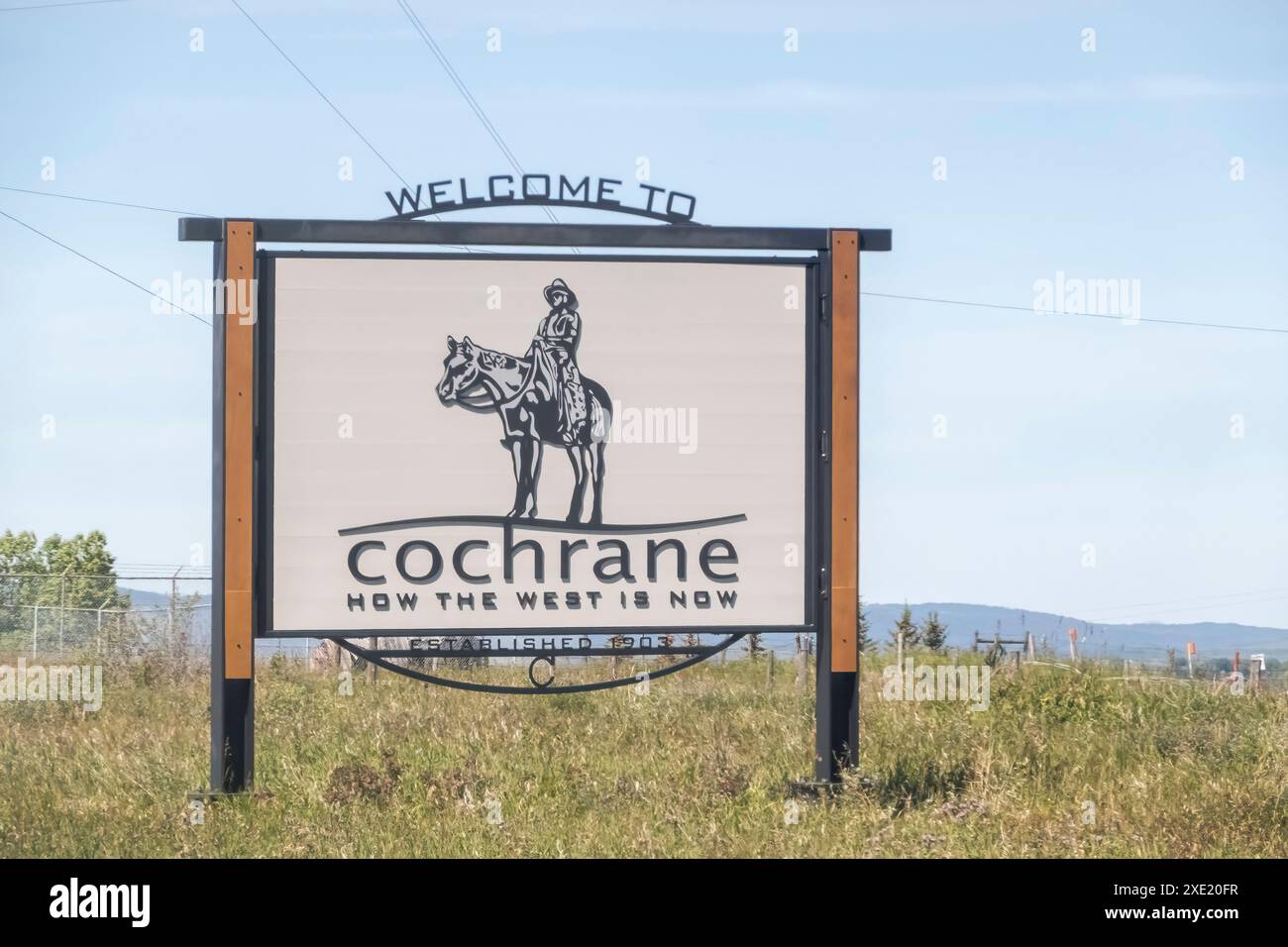 Cochrane, AB, Canada. Aug 13 ,2023. A close up to a welcome sign to a ...