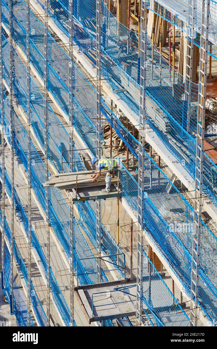 Worker harness. Security System Work RESA. Protection in building work ...