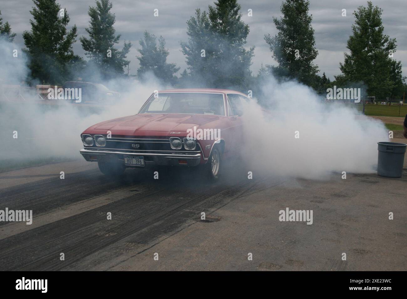 Car Show Burnout Event Stock Photo - Alamy