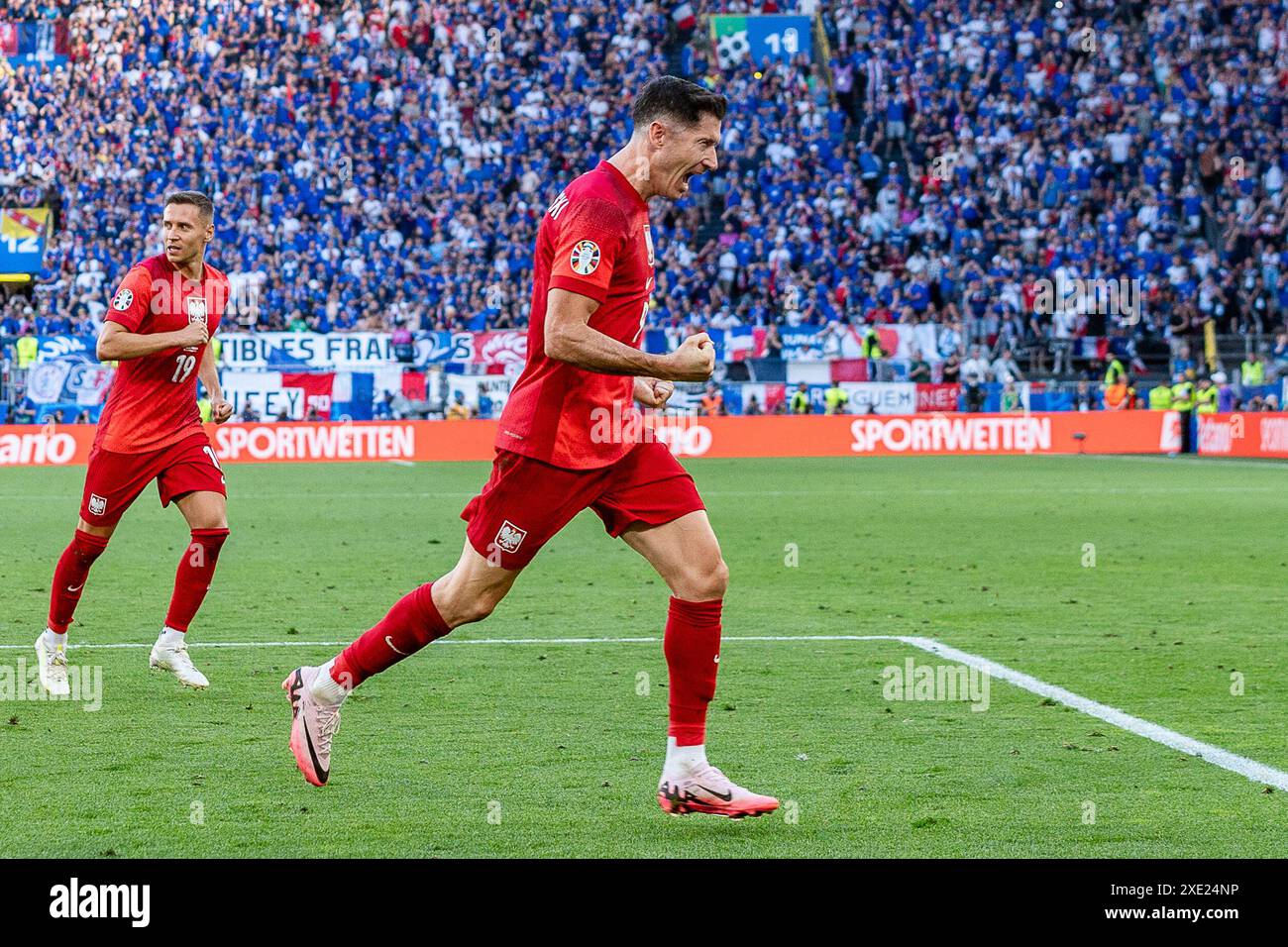Tor zum 1:1 durch Elfmeter von Robert Lewandowski (Polen, #09 ...