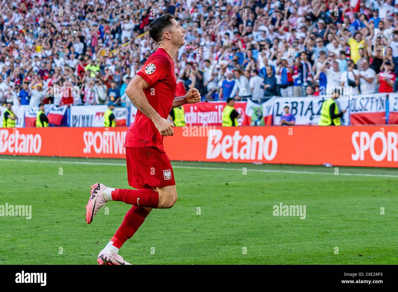 Tor zum 1:1 durch Elfmeter von Robert Lewandowski (Polen, #09 ...