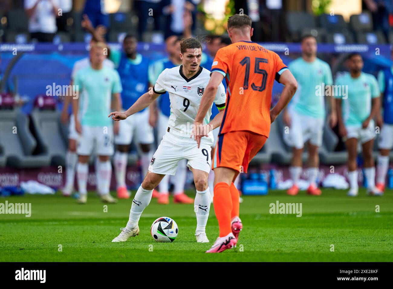 Marcel Sabitzer (Oesterreich, #09), Micky van de Ven (Niederlande, #15 ...