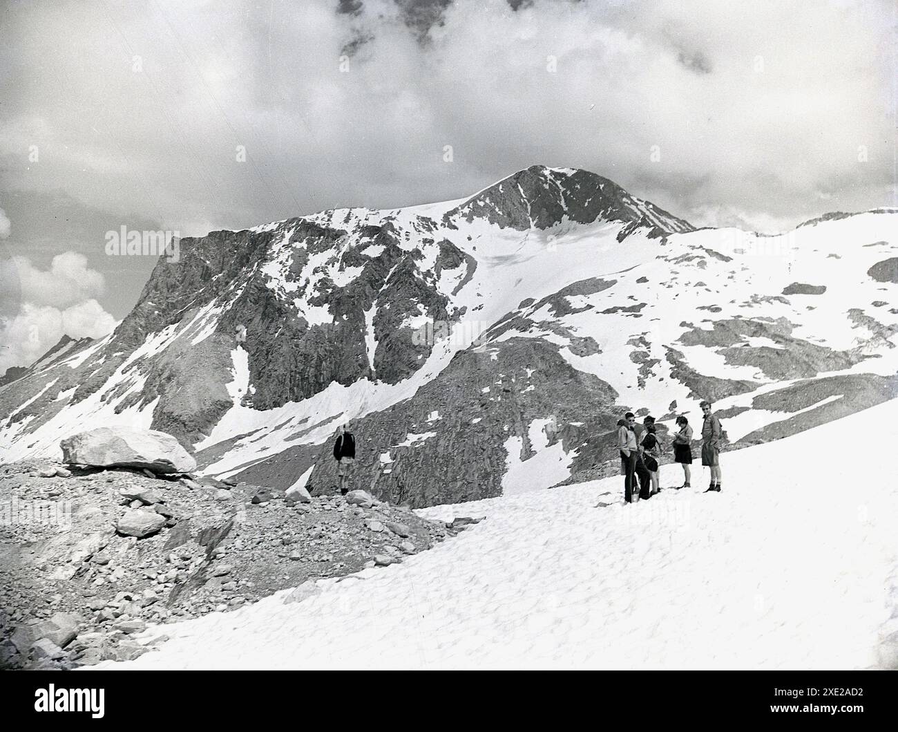 1950s historical swiss mountain hi-res stock photography and images - Alamy