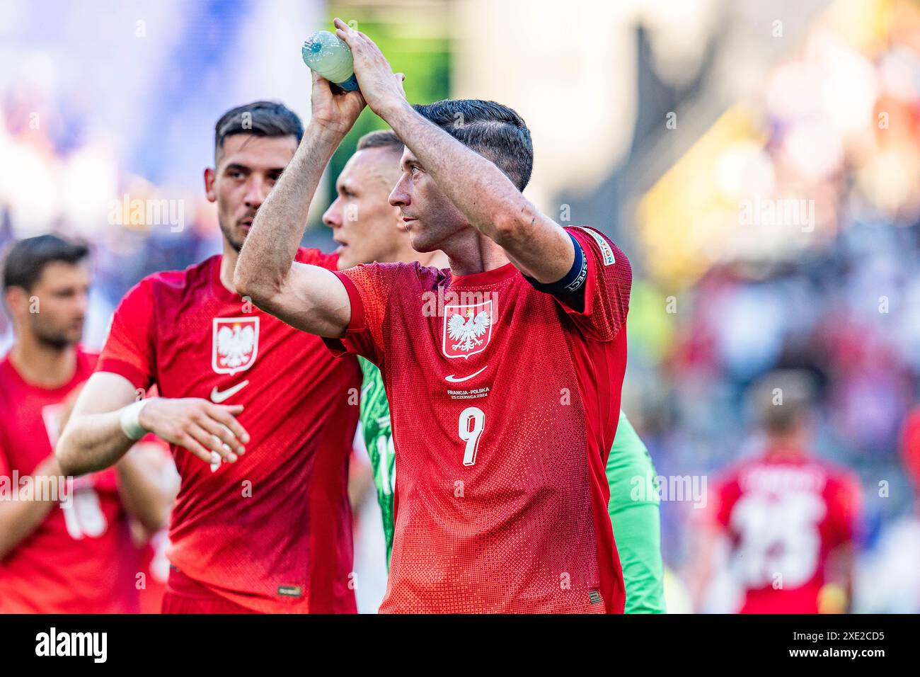 Freude bei Robert Lewandowski (Polen, #09) nach dem Sieg Frankreich vs ...