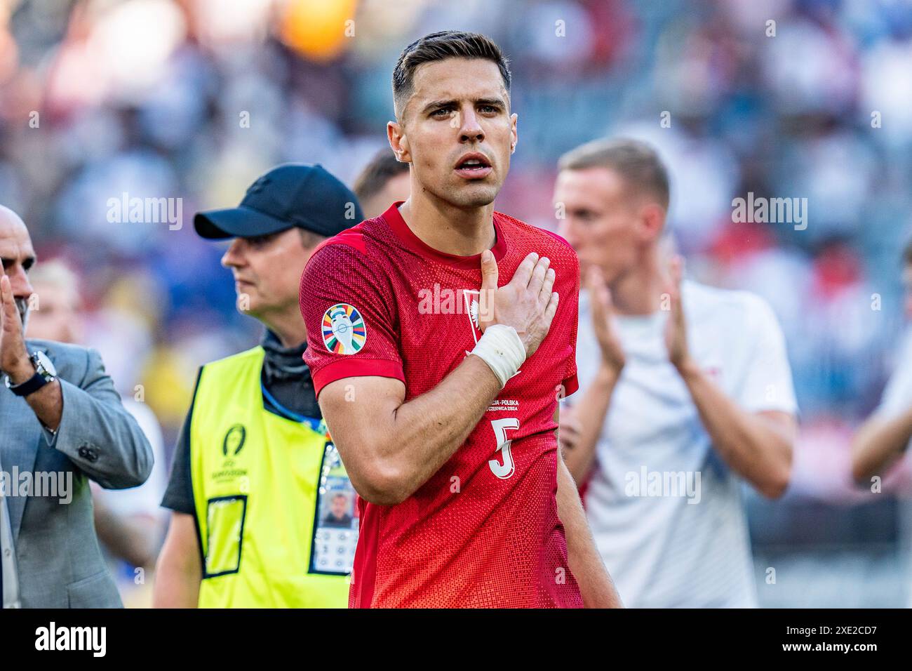 Jubel und Freude bei Jan Bednarek (Polen, #05) Frankreich vs. Polen ...