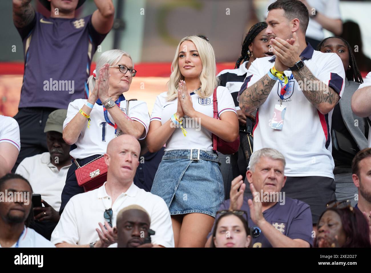 Megan Davison (centre), wife of England goalkeeper Jordan Pickford ...