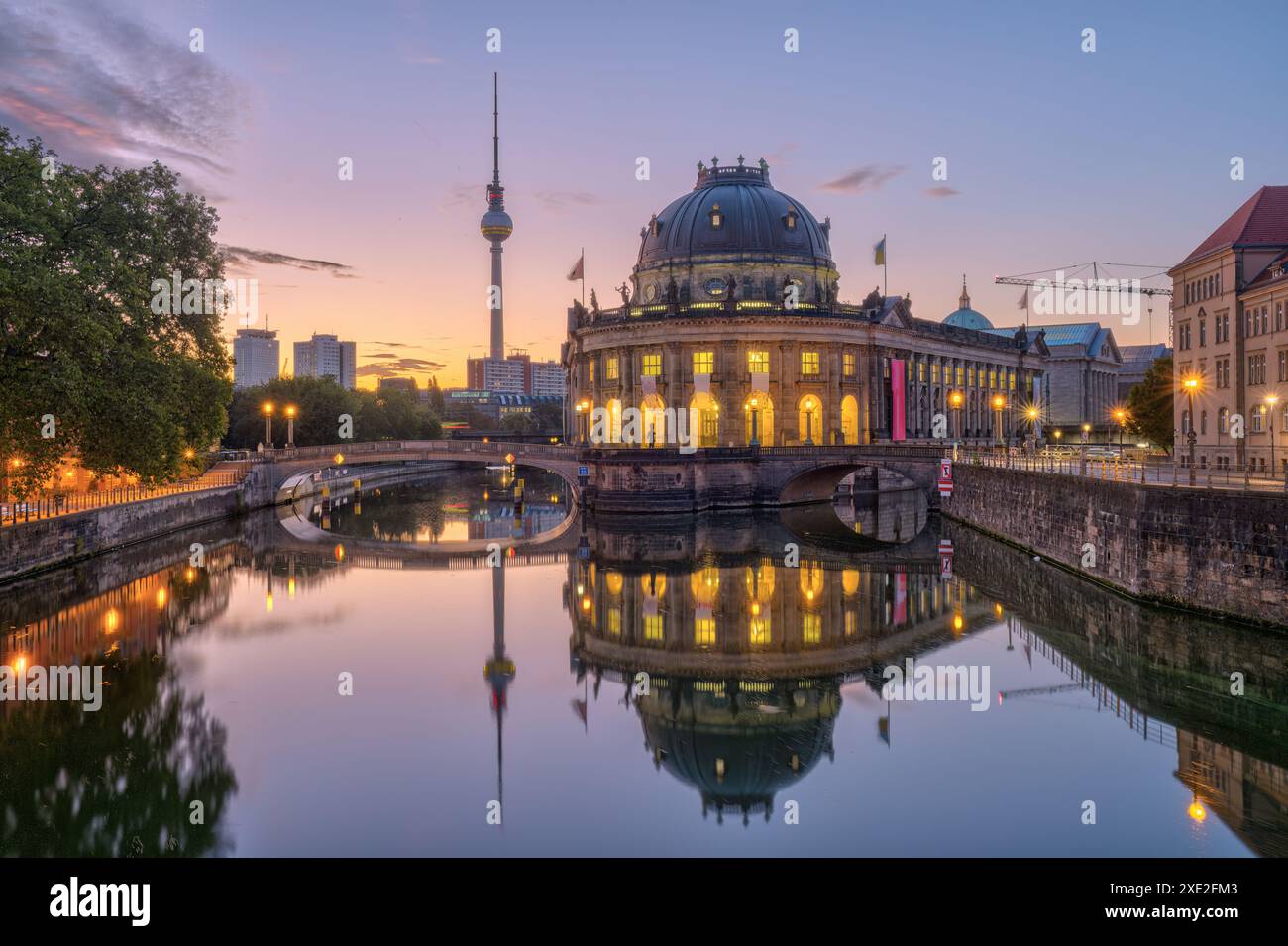 Museum island spree river hi-res stock photography and images - Alamy