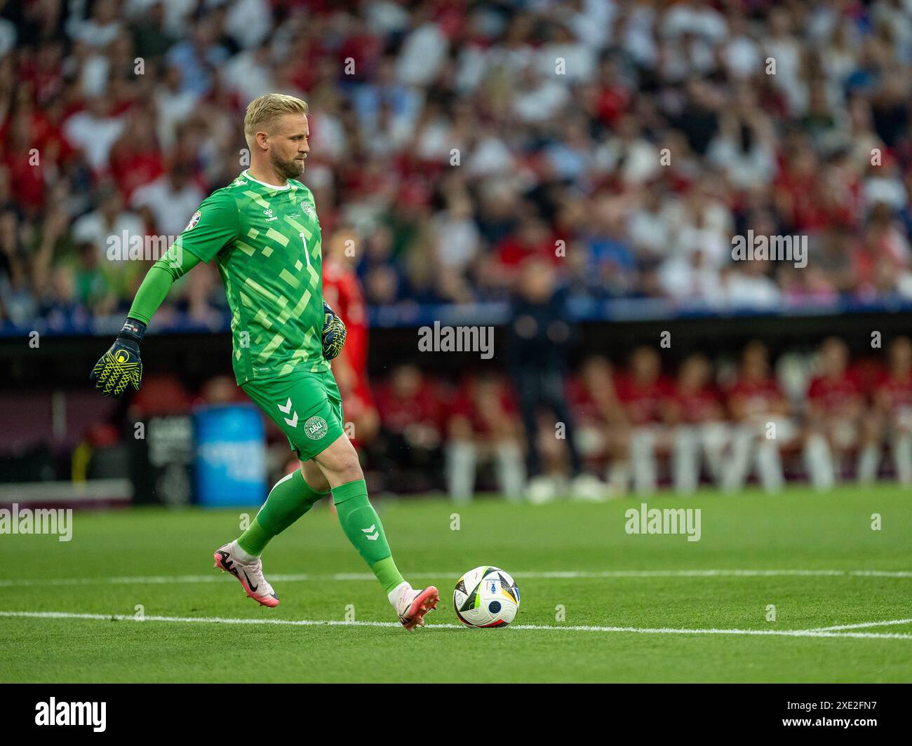 Kasper Schmeichel (Daenemark #01), GER, Daenemark (DEN) vs. Serbien ...