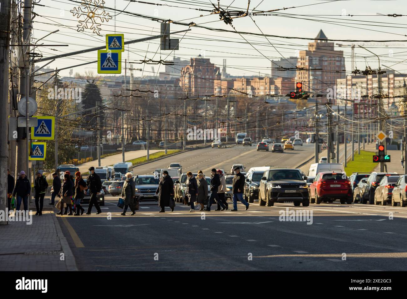 Pedestrians traffic in front hi-res stock photography and images - Alamy