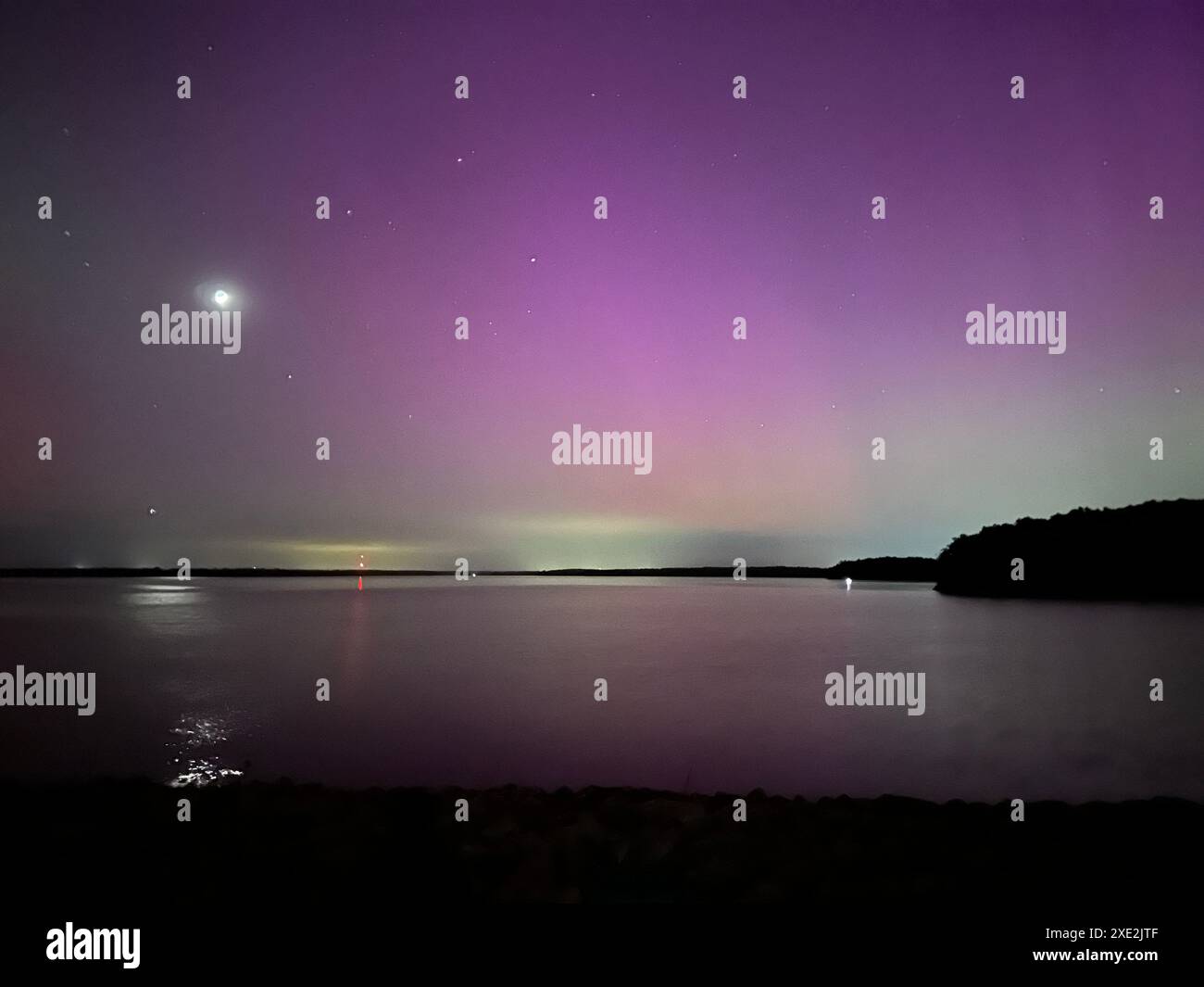 Aurora Borealis Northern Lights at Hillsdale Lake in Paola Kansas in ...