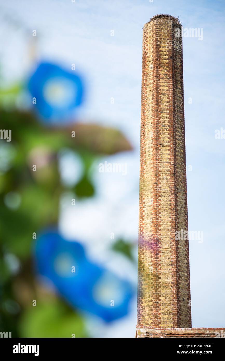 Large chimney hi-res stock photography and images - Alamy