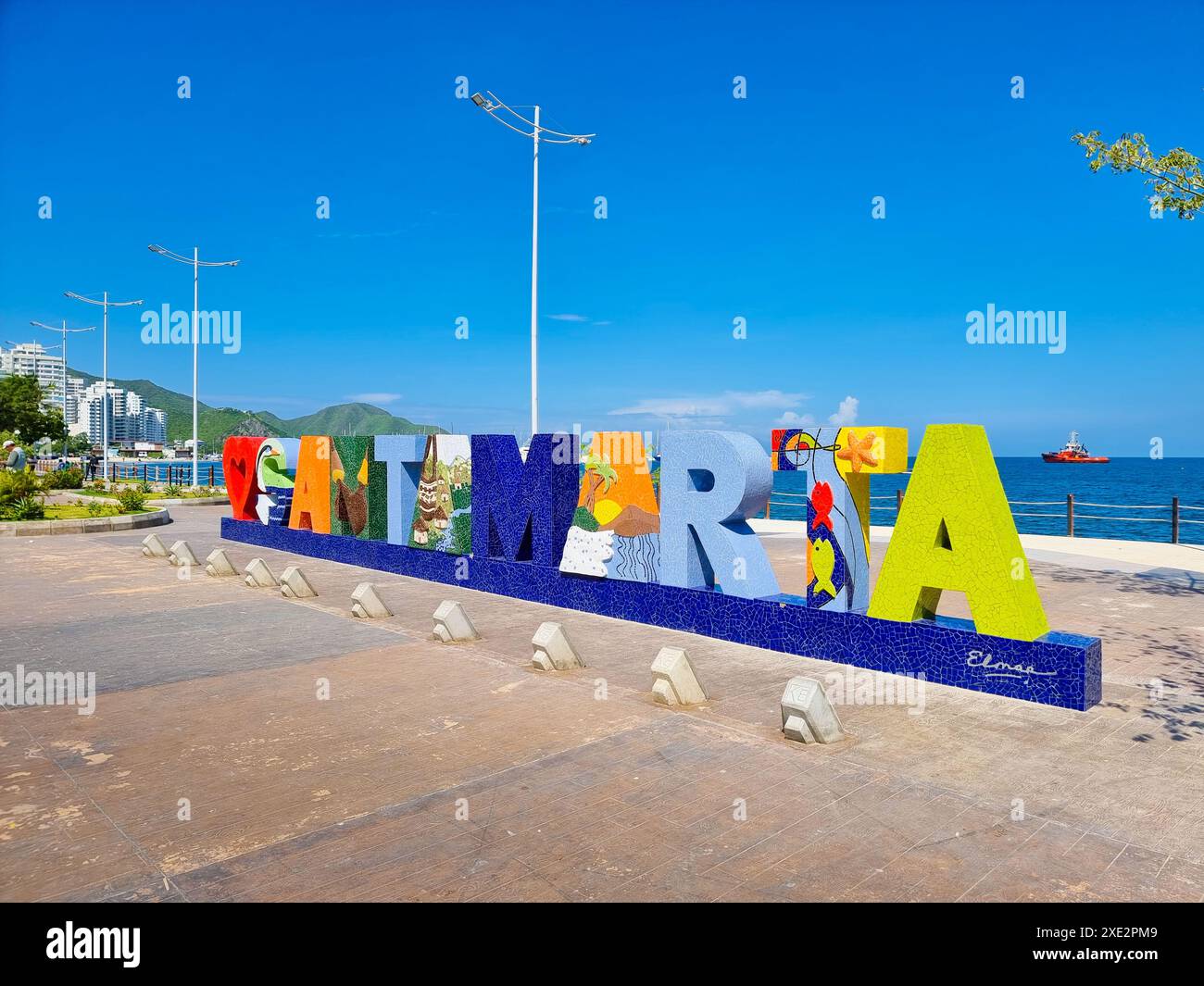Colombia, Santa Marta, welcome sign on the seafront Stock Photo - Alamy