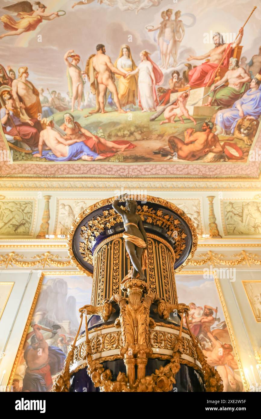 Florence, Italy - Palazzo Pitti - Pitti Palace travel destination ...