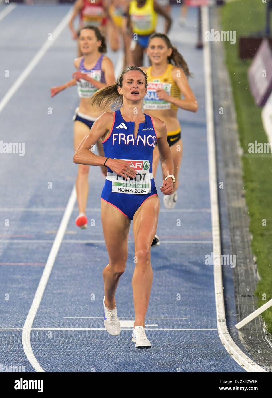 Alice Finot of France competing in the women’s 3000m steeplechase final ...