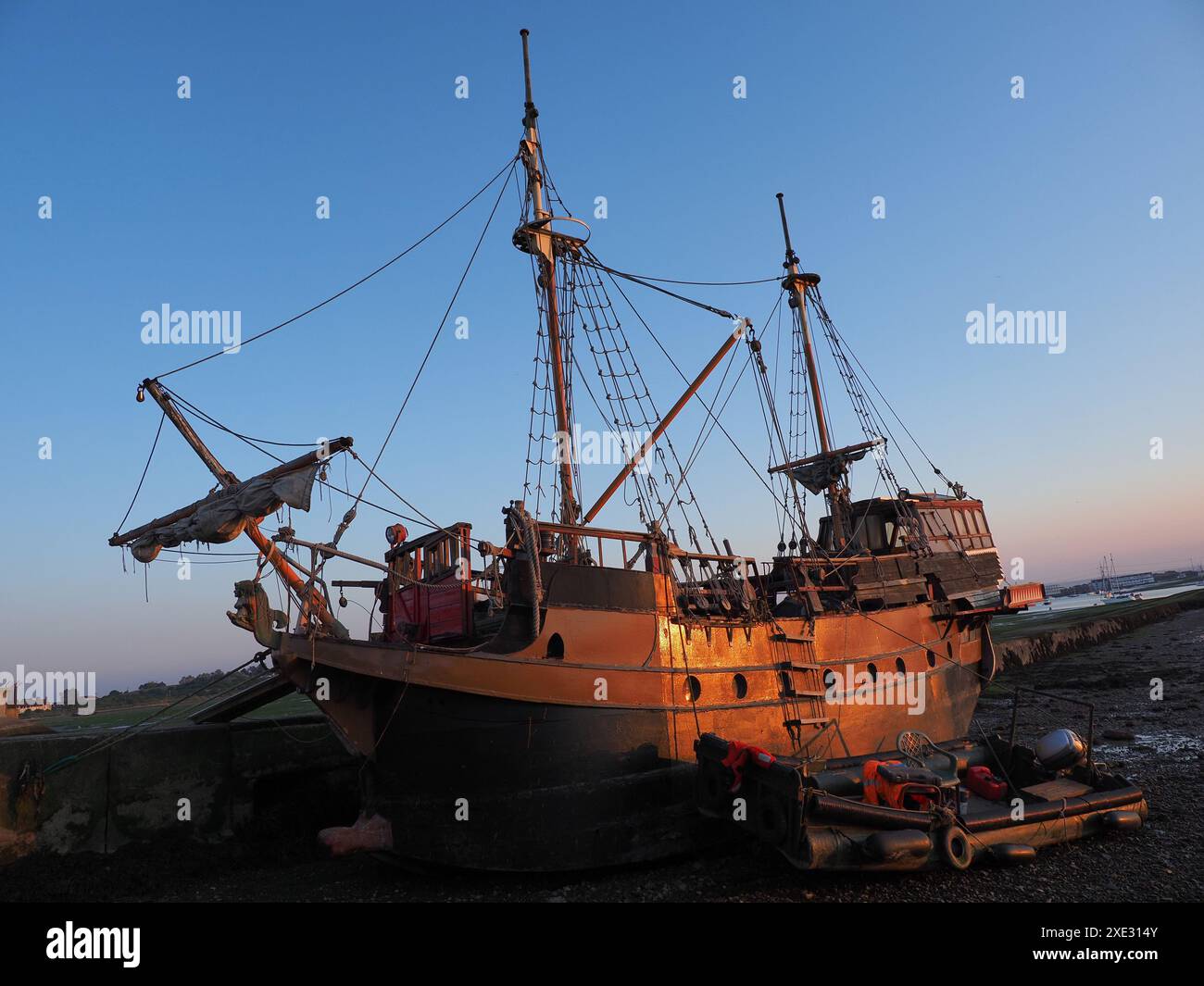 Queenborough, Kent, UK. 25th June, 2024. The Lady Brenda replica ...