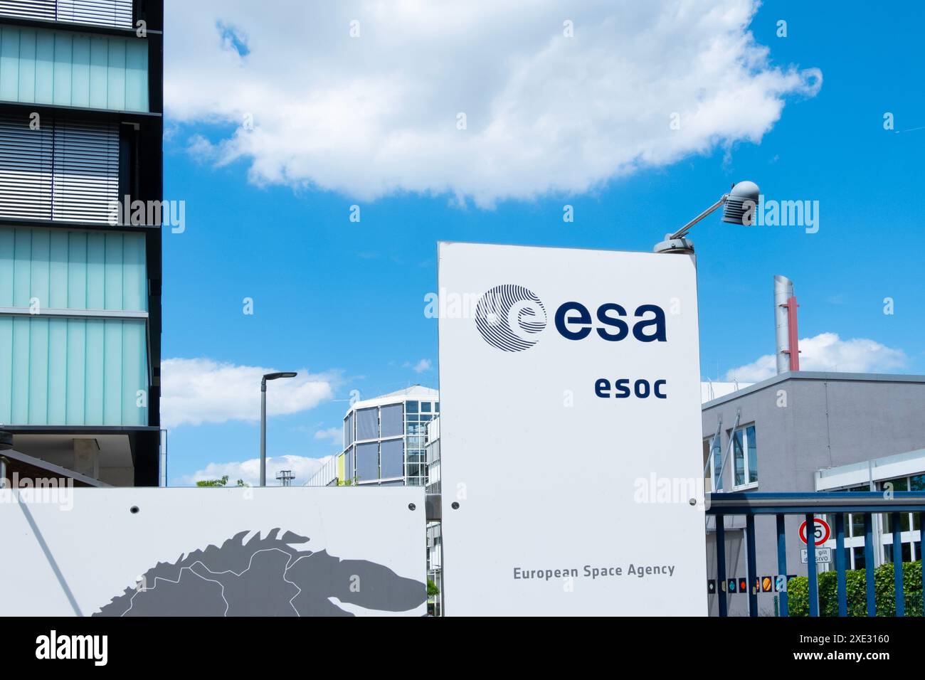 Esoc station hi-res stock photography and images - Alamy