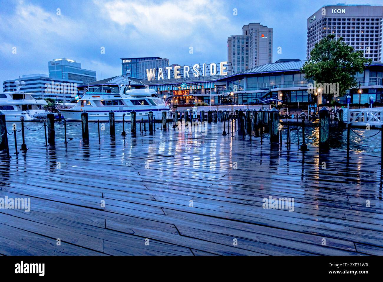 Norfolk virginia skyline hi-res stock photography and images - Alamy