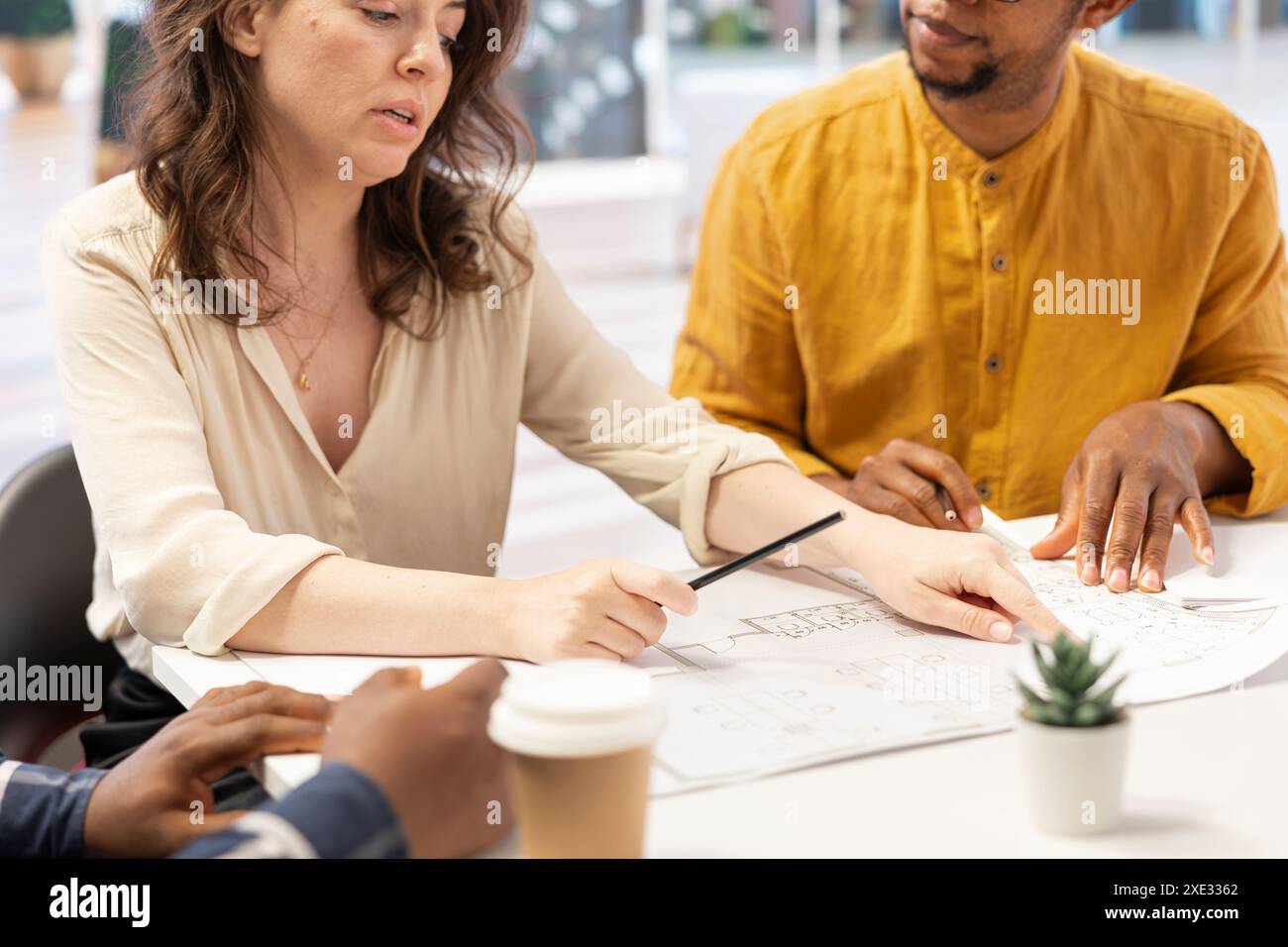 Office tour hi-res stock photography and images - Alamy