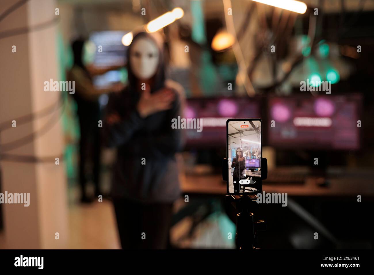 Hacking thief filming live ransomware video late at night, threatening ...