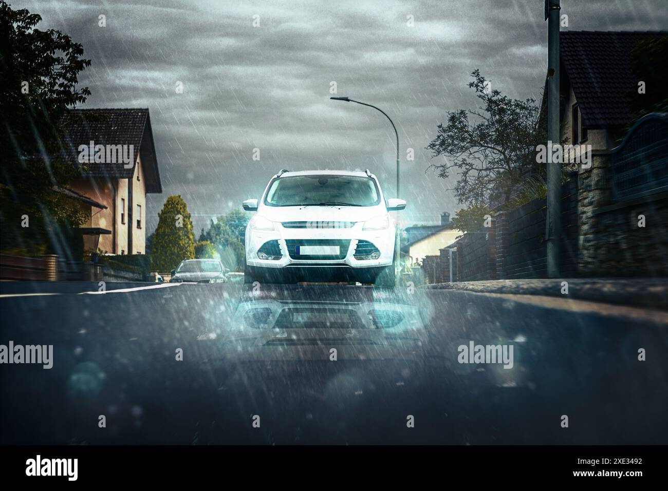Drops rain flowing on car hi-res stock photography and images - Alamy