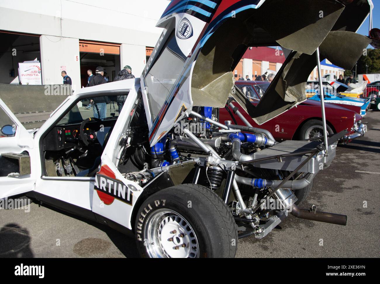 Rally style hi-res stock photography and images - Alamy