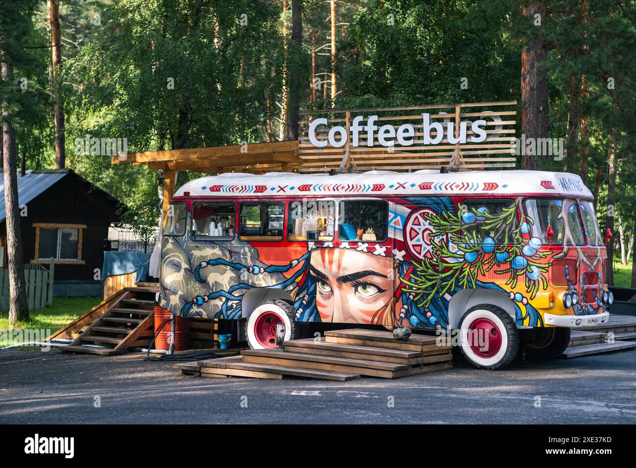 Coffee shop bus hi-res stock photography and images - Alamy