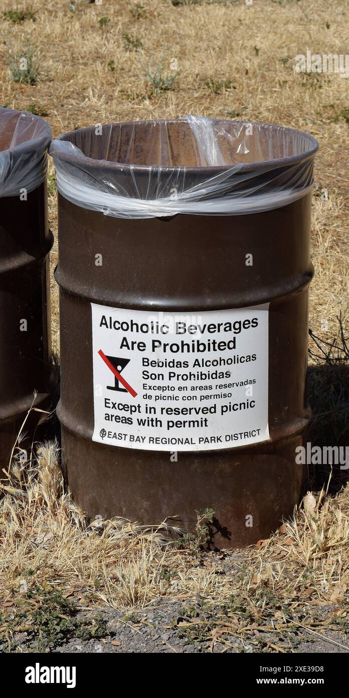alcoholic beverages rules sign on trash barrel in Quarry Lakes Regional ...