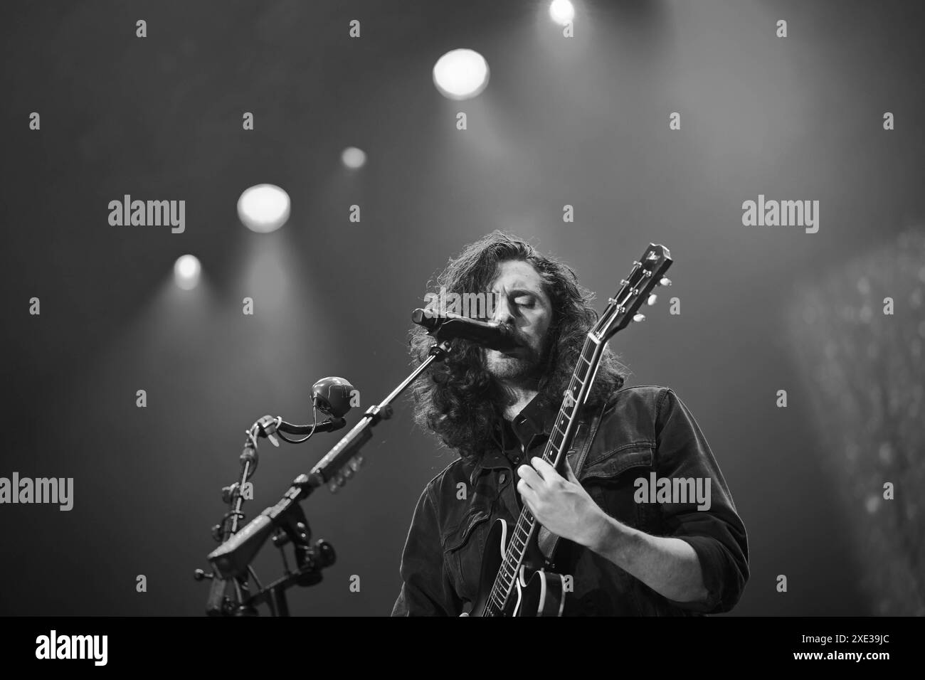 Hozier 2024 Black and White Stock Photos & Images - Alamy