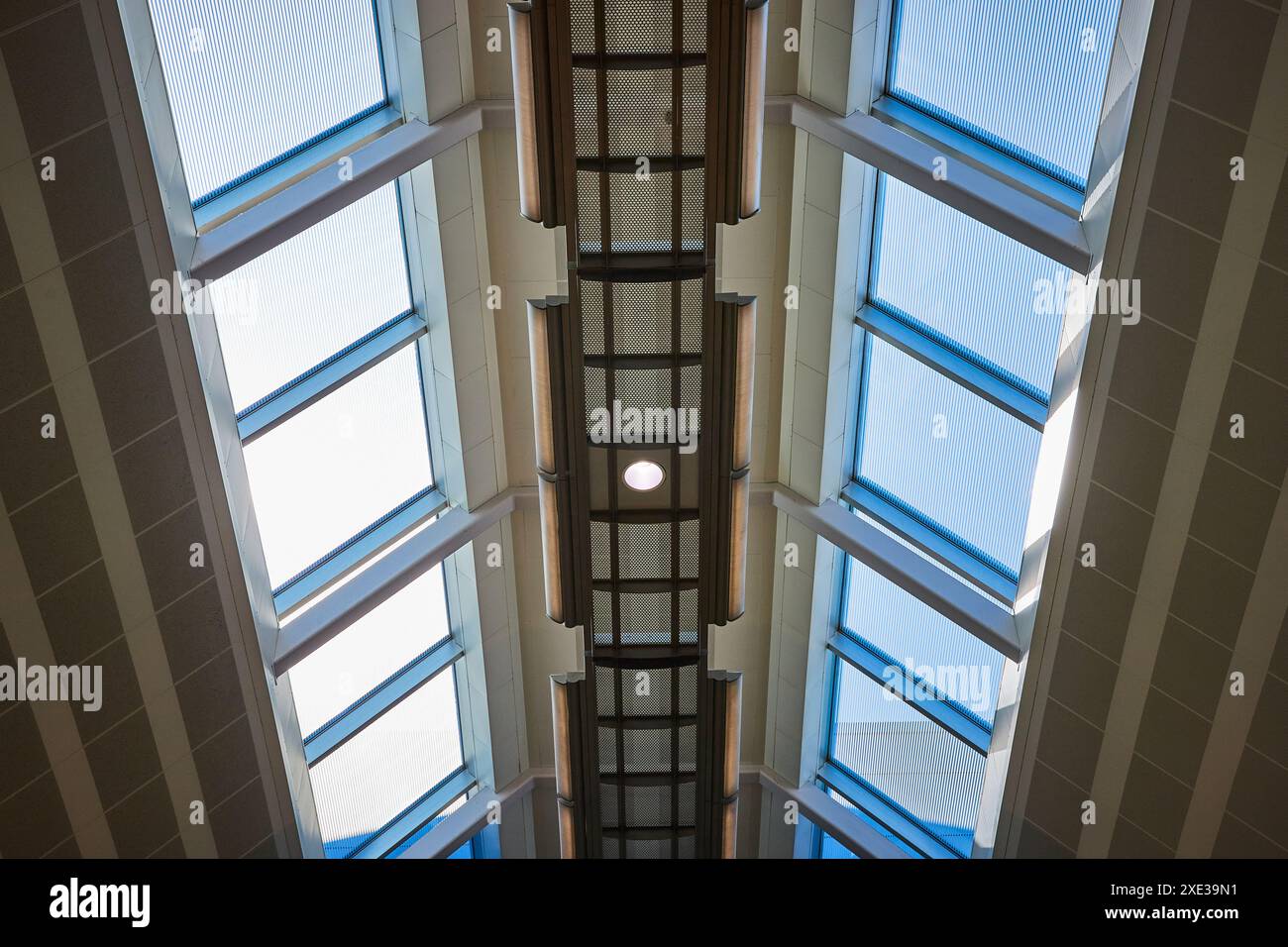 Modern Airport Ceiling with Symmetrical Beams and Natural Light ...