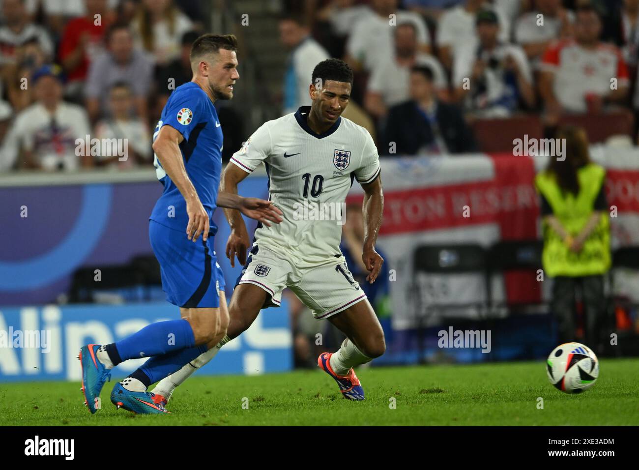 Timi Max Elsnik (Slovenia)Jude Bellingham (England) during the UEFA ...