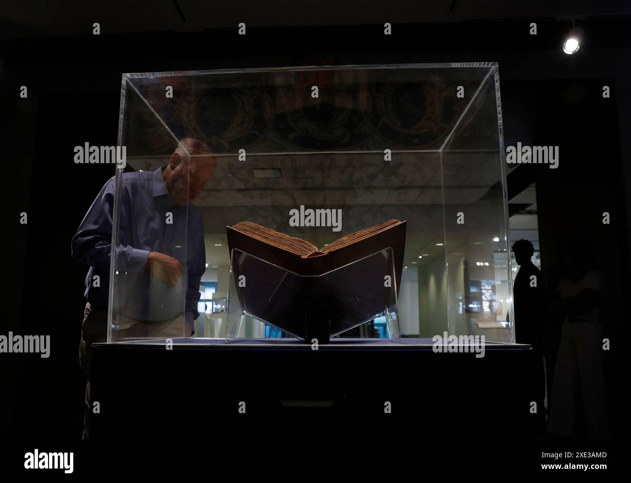 The Shem Tov Hebrew Bible: a masterpiece from the golden age of spain ...