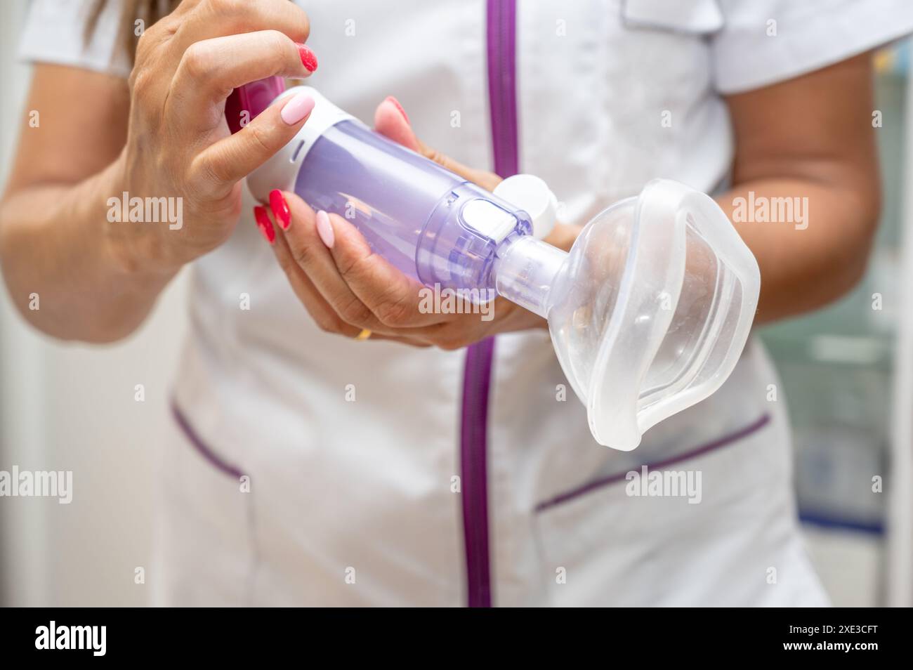 Nebulizer emergency hi-res stock photography and images - Alamy