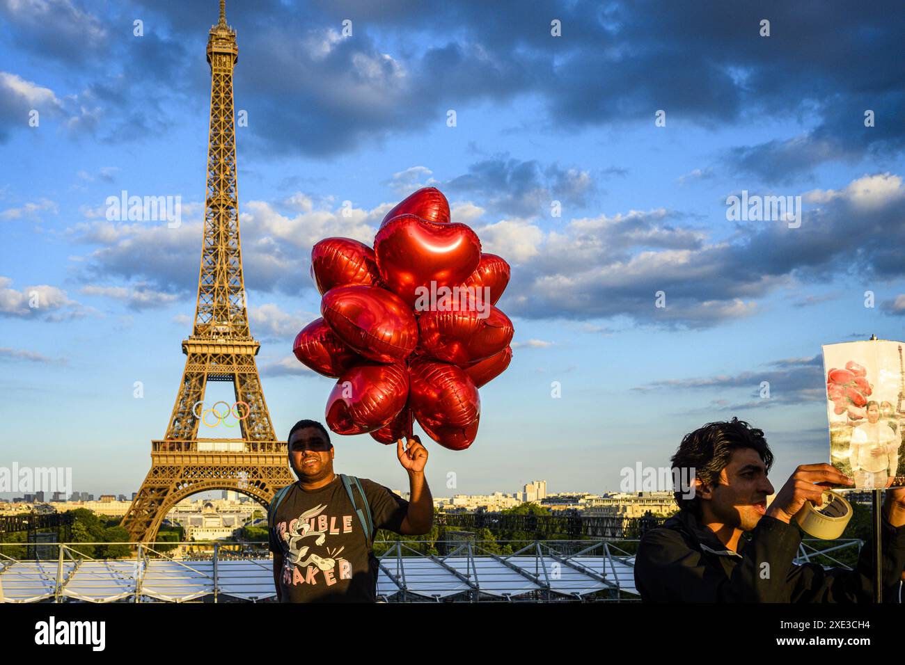 FRANCE. PARIS (75) (7TH DISTRICT). THE 5 OLYMPIC RINGS HAVE BEEN ...