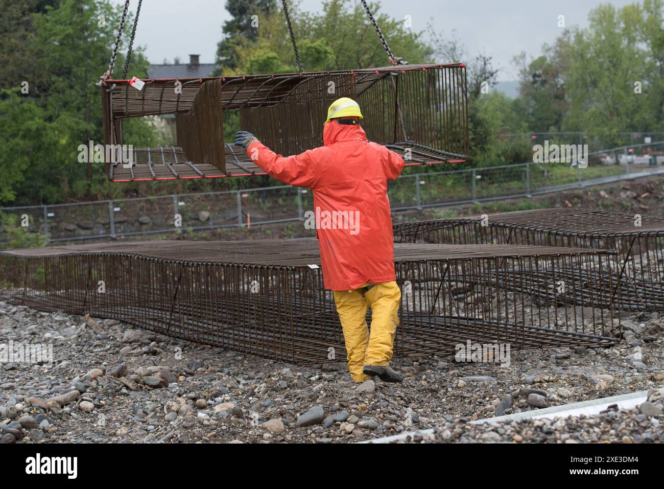 Crane load management hi-res stock photography and images - Alamy