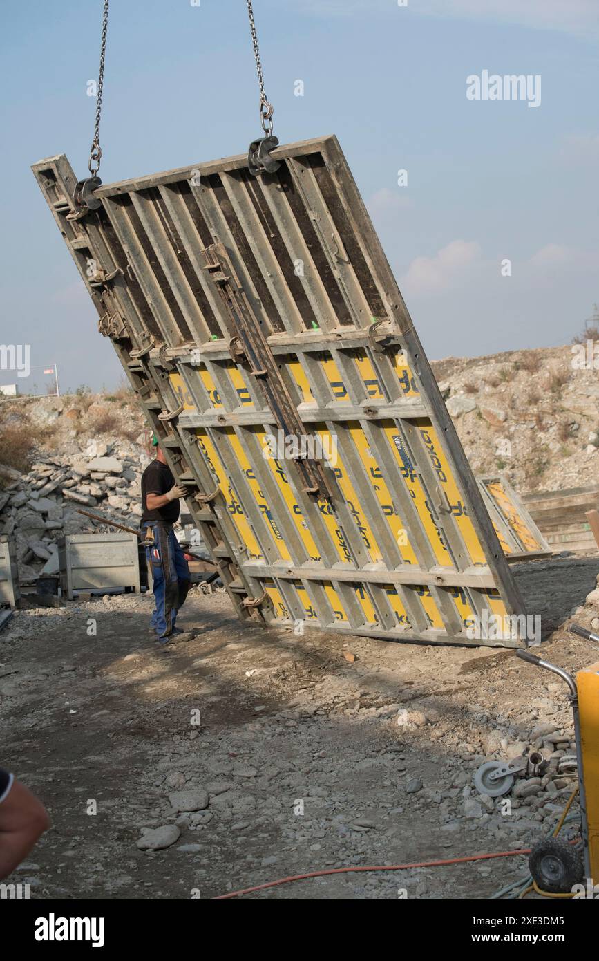 Load crane hi-res stock photography and images - Alamy