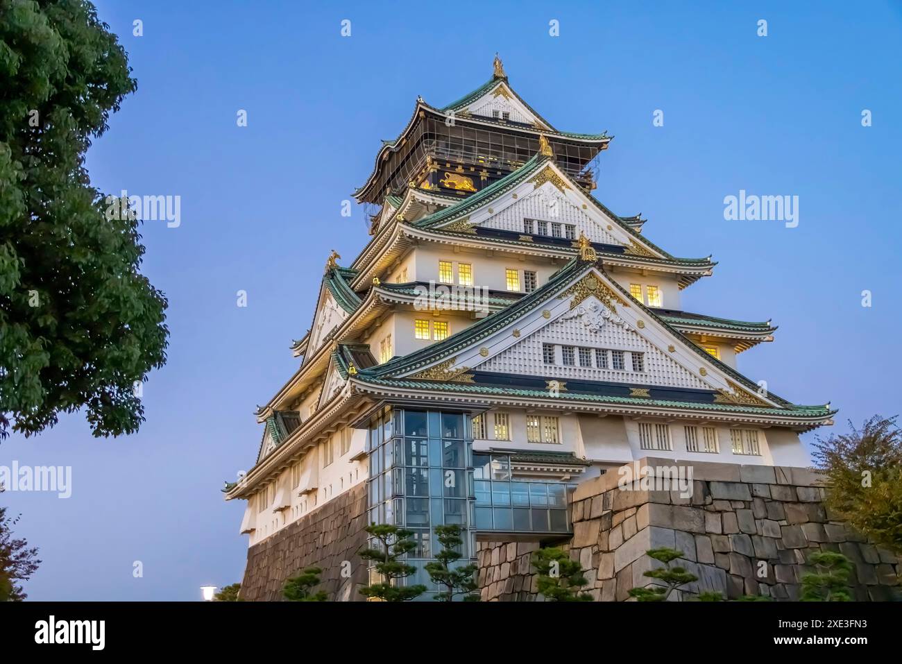 Chūō-ku, Osaka, Japan. Nov. 21, 2023. Main tower of the Osaka Castle ...