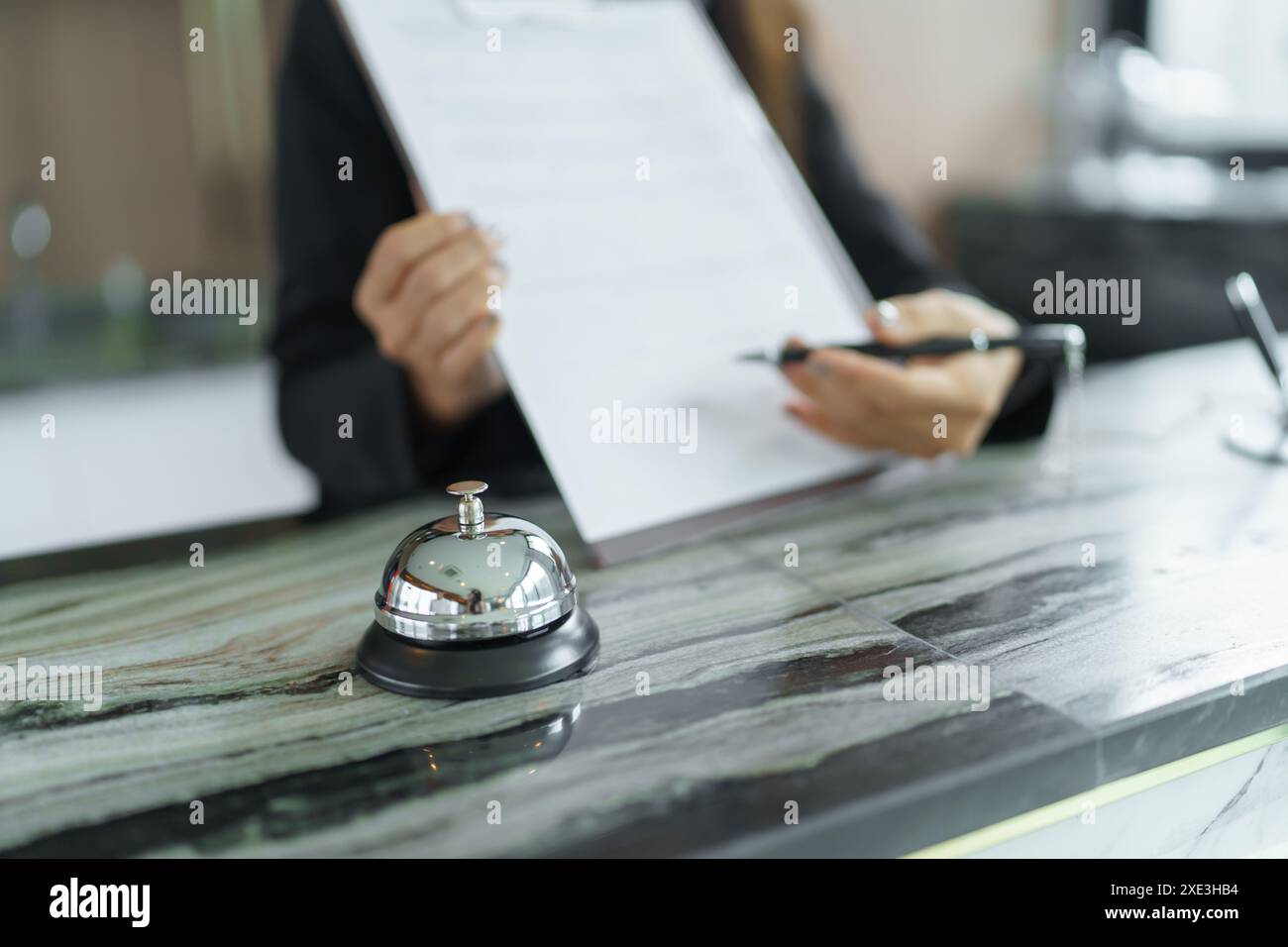 Modern office reception desk staff hi-res stock photography and images ...