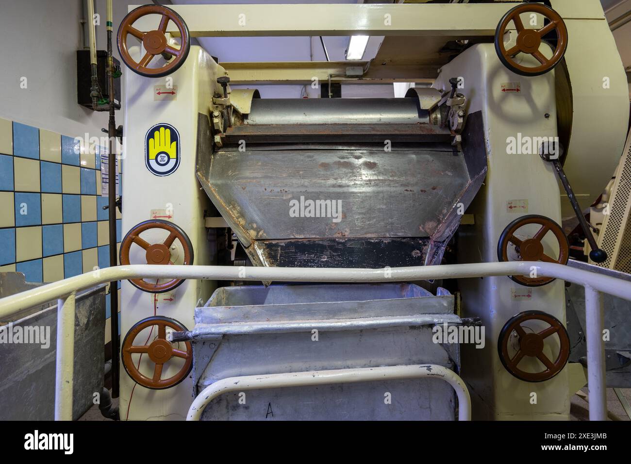 Roller for pressing cocoa beans Stock Photo - Alamy
