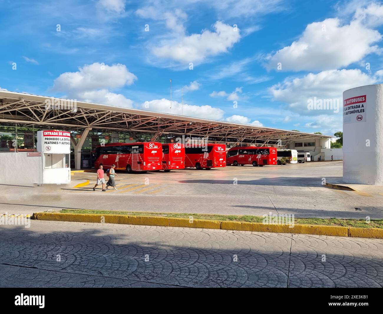 Mexico, Cancun, entrance to the central bus terminal Stock Photo - Alamy